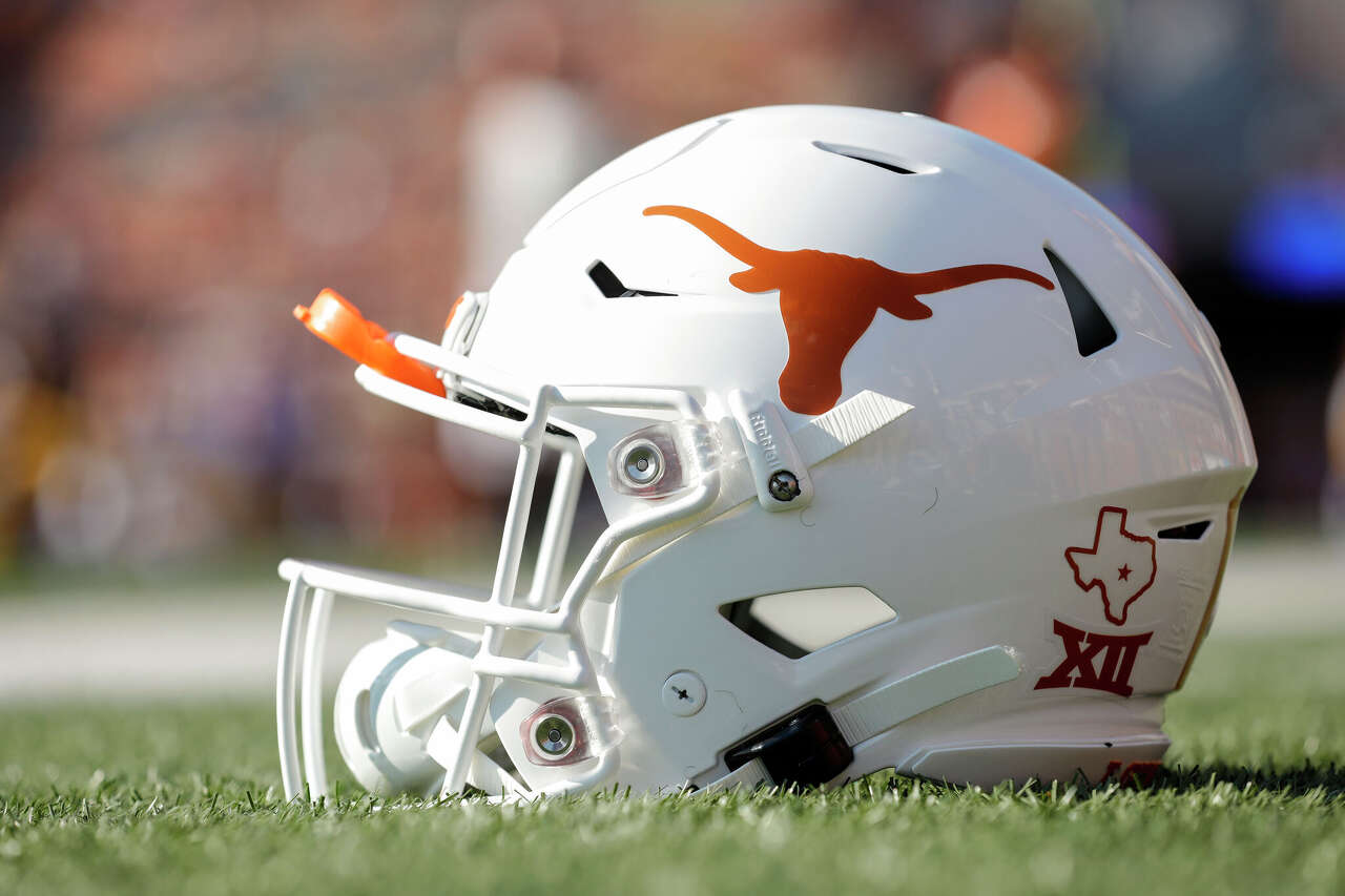 Major Texas Longhorns boosters owned plane that crashed in Maine