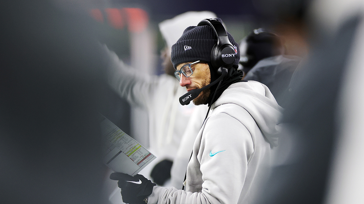 Raiders seemingly make decision on Mike McDaniel after announcement