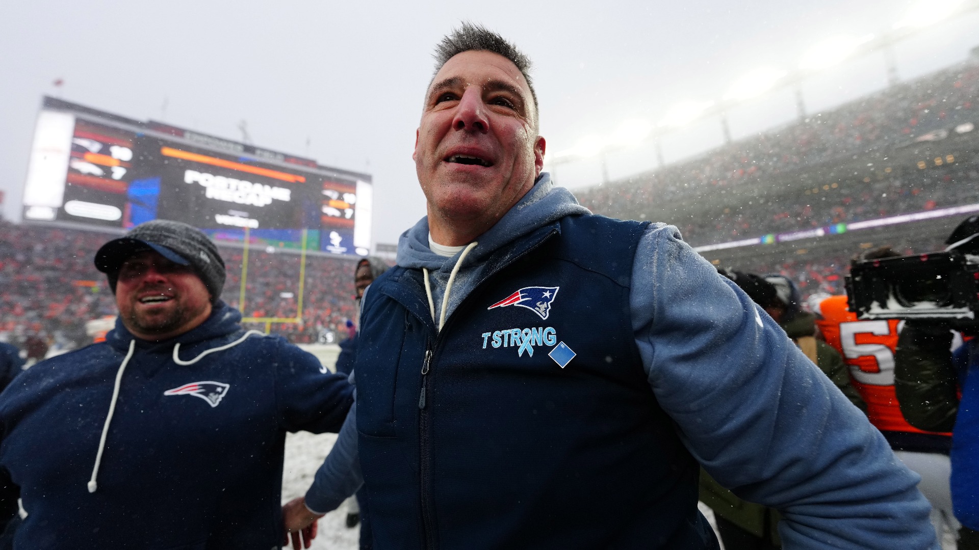 New England overcomes Denver in challenging conditions