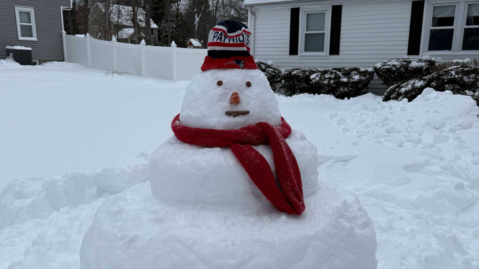 2-4" more snow expected today, chance for another weekend storm ahead