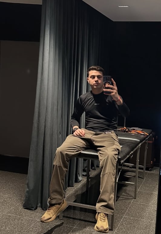 ¿Quién es 'Titi', el guardaespaldas de Cazzu e Inti que se roba las ...