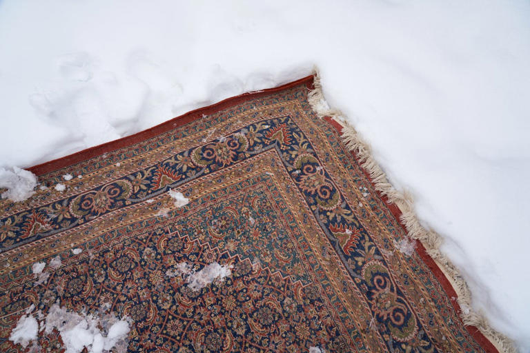 Does snow-washing your wool rug work? A cleaning expert weighs in