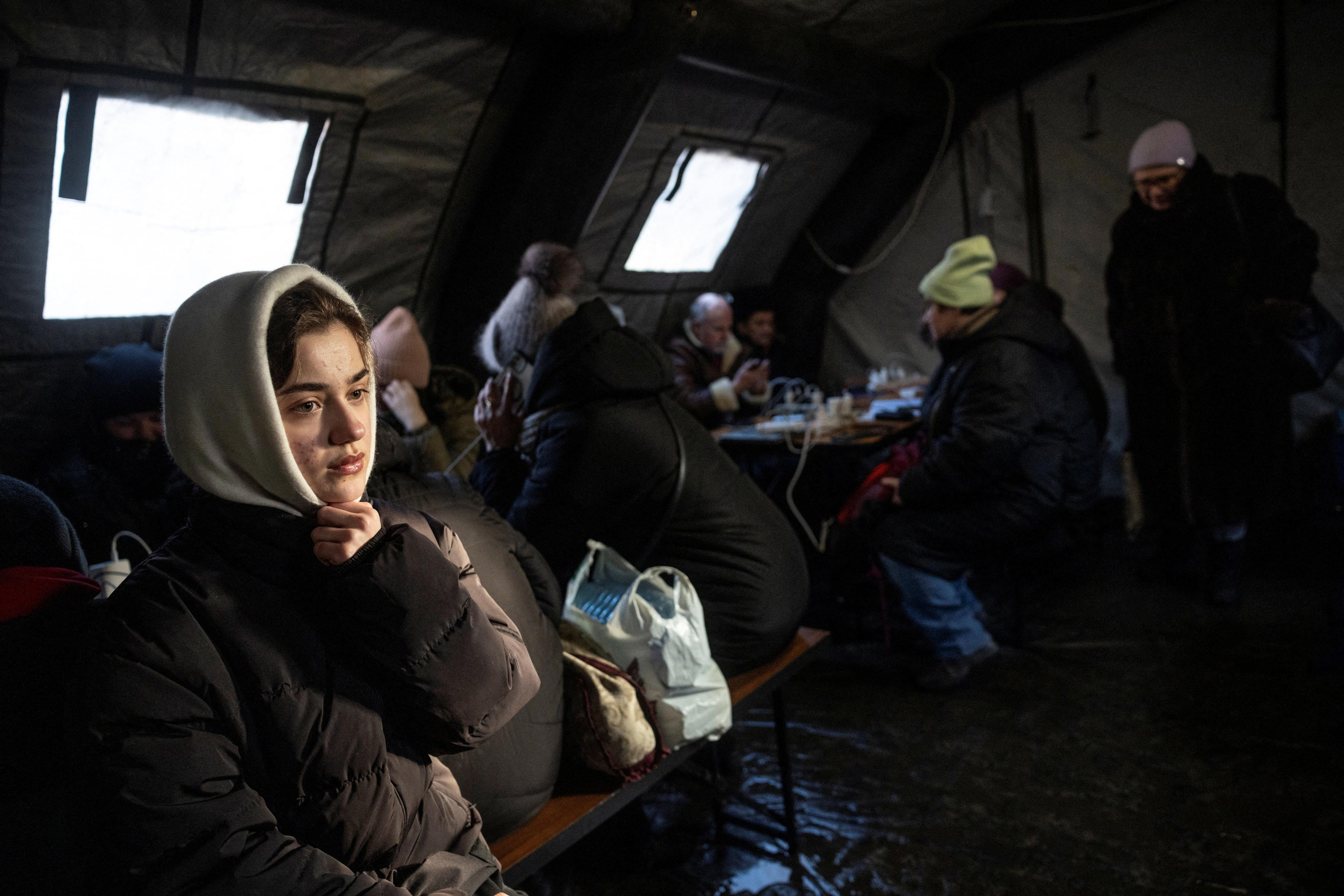 Ukrainians endure power outages, sub-zero temps after Russian strikes