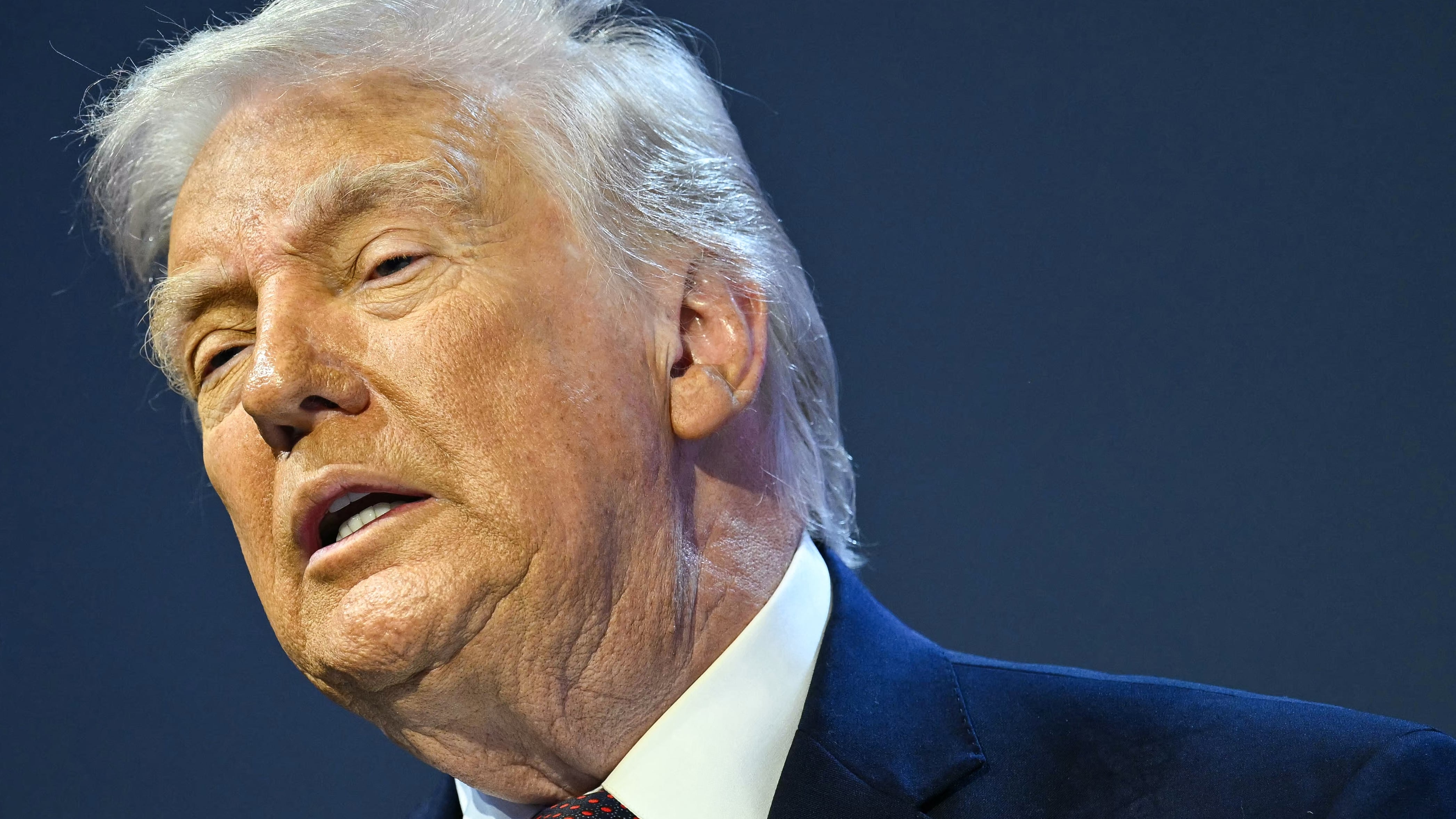 Aging expert says Trump trip revealed worrying health clue