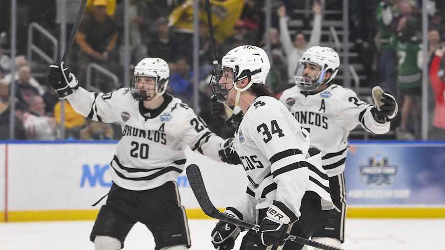 College hockey top-10 power rankings dominated by Big Ten, NCHC