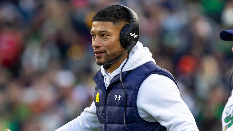 USC Trojans in Recruiting Battle With Notre Dame, UCLA for For Elite ...