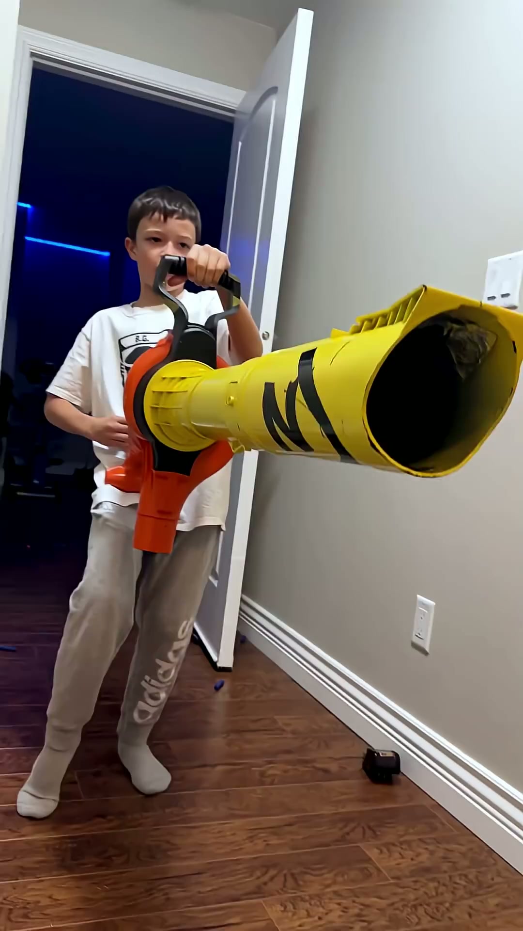 Nerf heavy weapon guys: Vacuum!