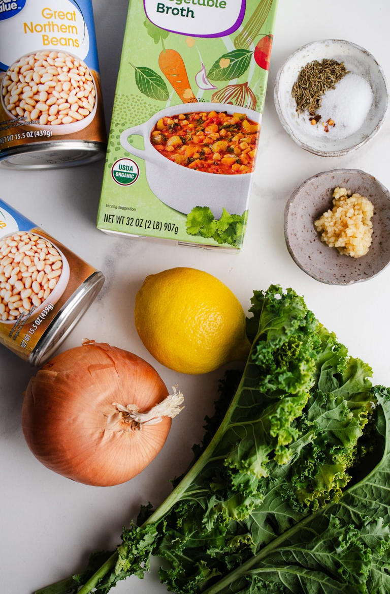 Tuscan white bean and kale soup