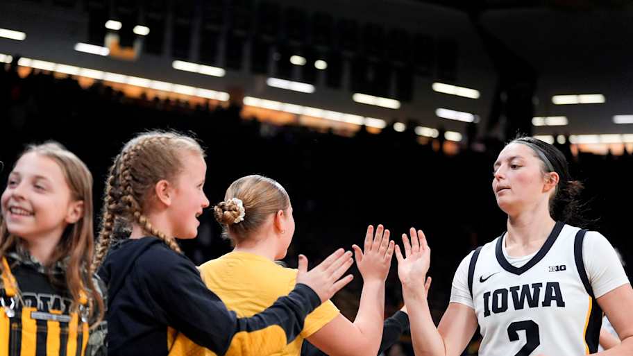 Senior Iowa guard releases statement after season ending injury