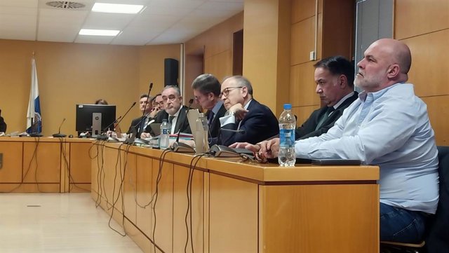 El general Espinosa afirma que no era funcionario y admite regalos ...
