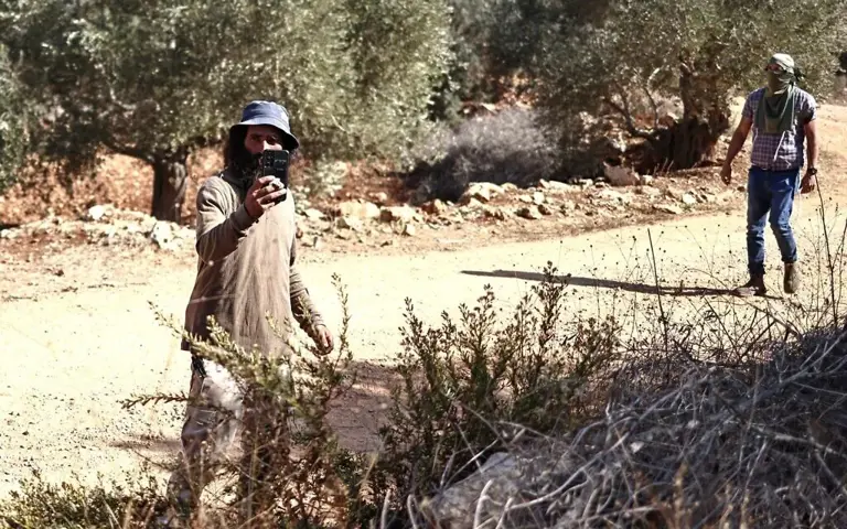 Rome summons Israeli ambassador after Italian police held at gunpoint ...