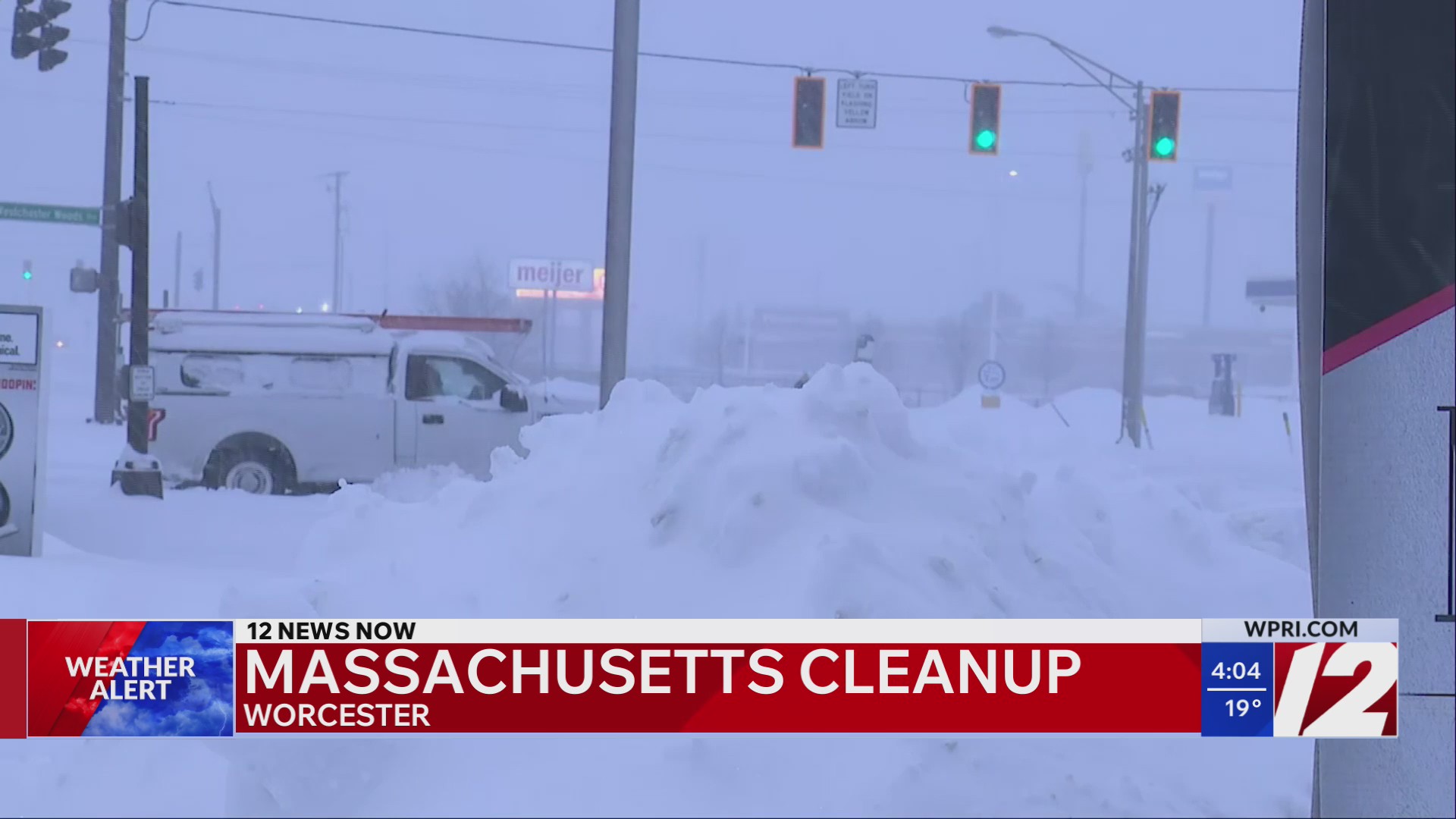 More than 20 inches of snow fall in parts of Massachusetts