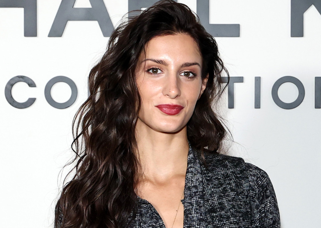 Tim McGraw’s daughter Audrey stuns fans with pixie cut and sparkling outfit