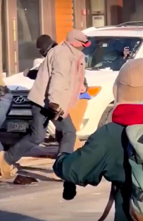 DHS investigating whether Alex Pretti’s gun accidentally fired — and ...