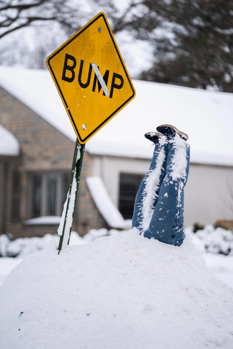 How long before Columbus snow thaws? Below-freezing forecast suggest a bit