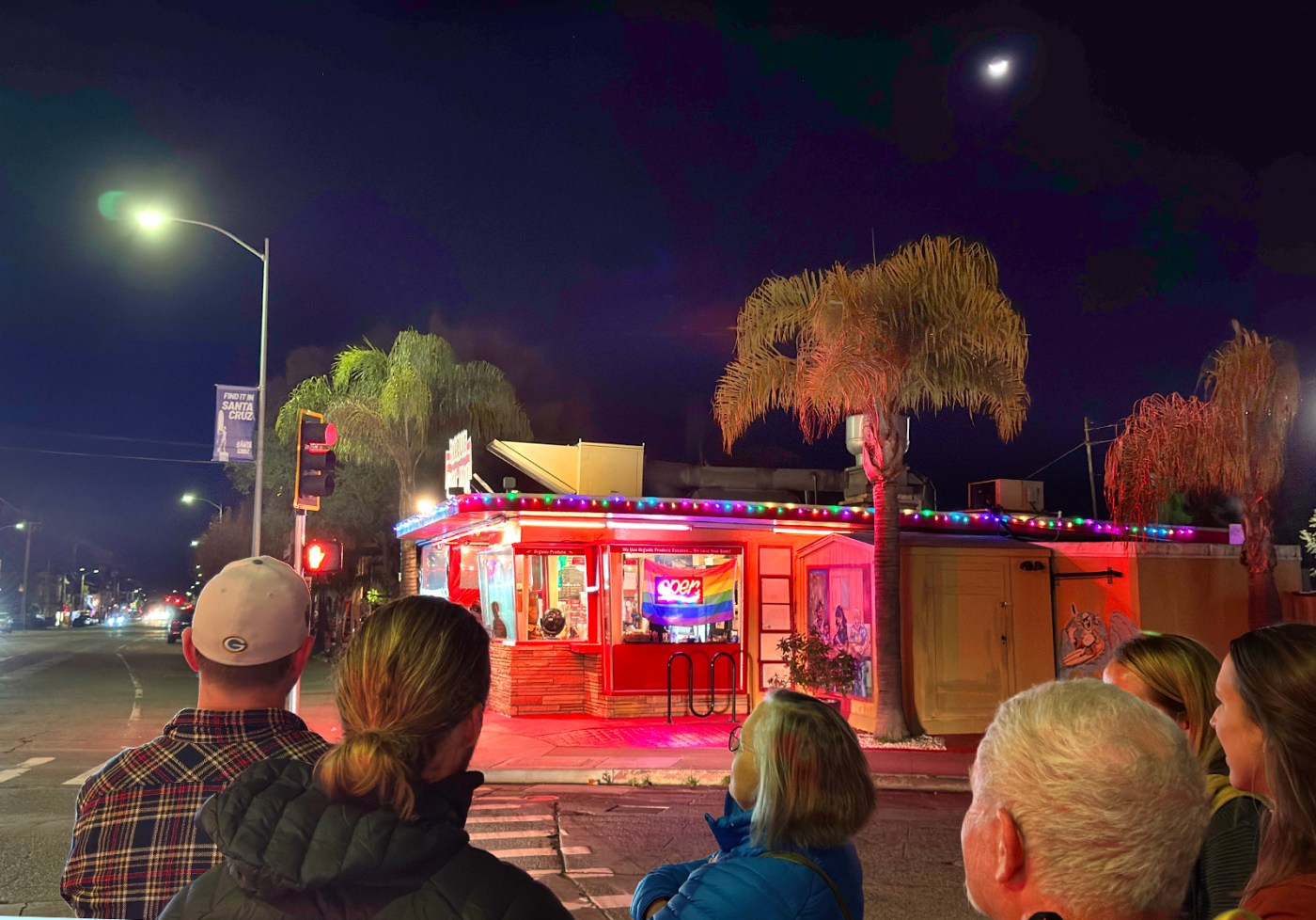 Photo | A moonlit meal in Santa Cruz
