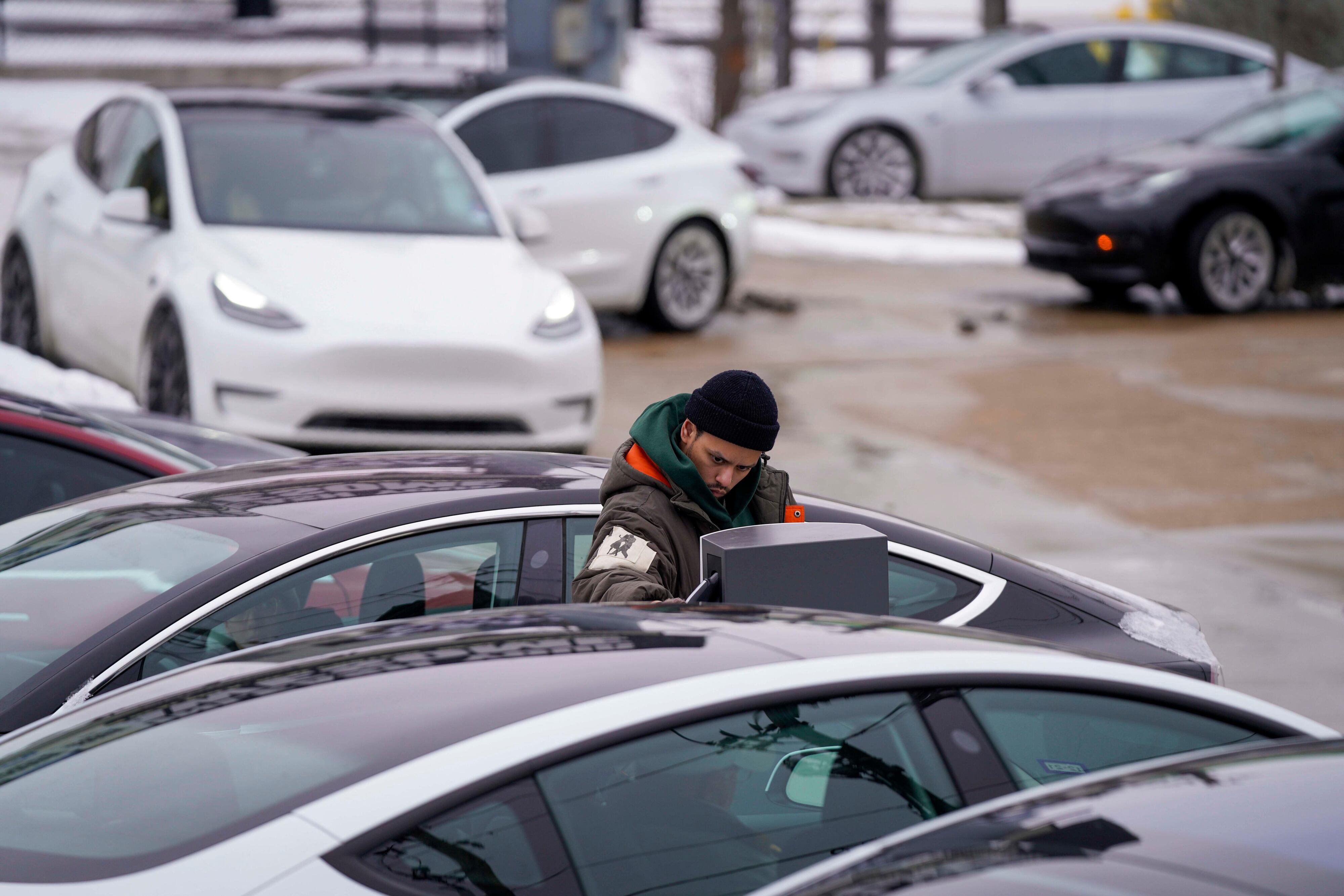 How freezing temperatures affect electric vehicles — and what North ...
