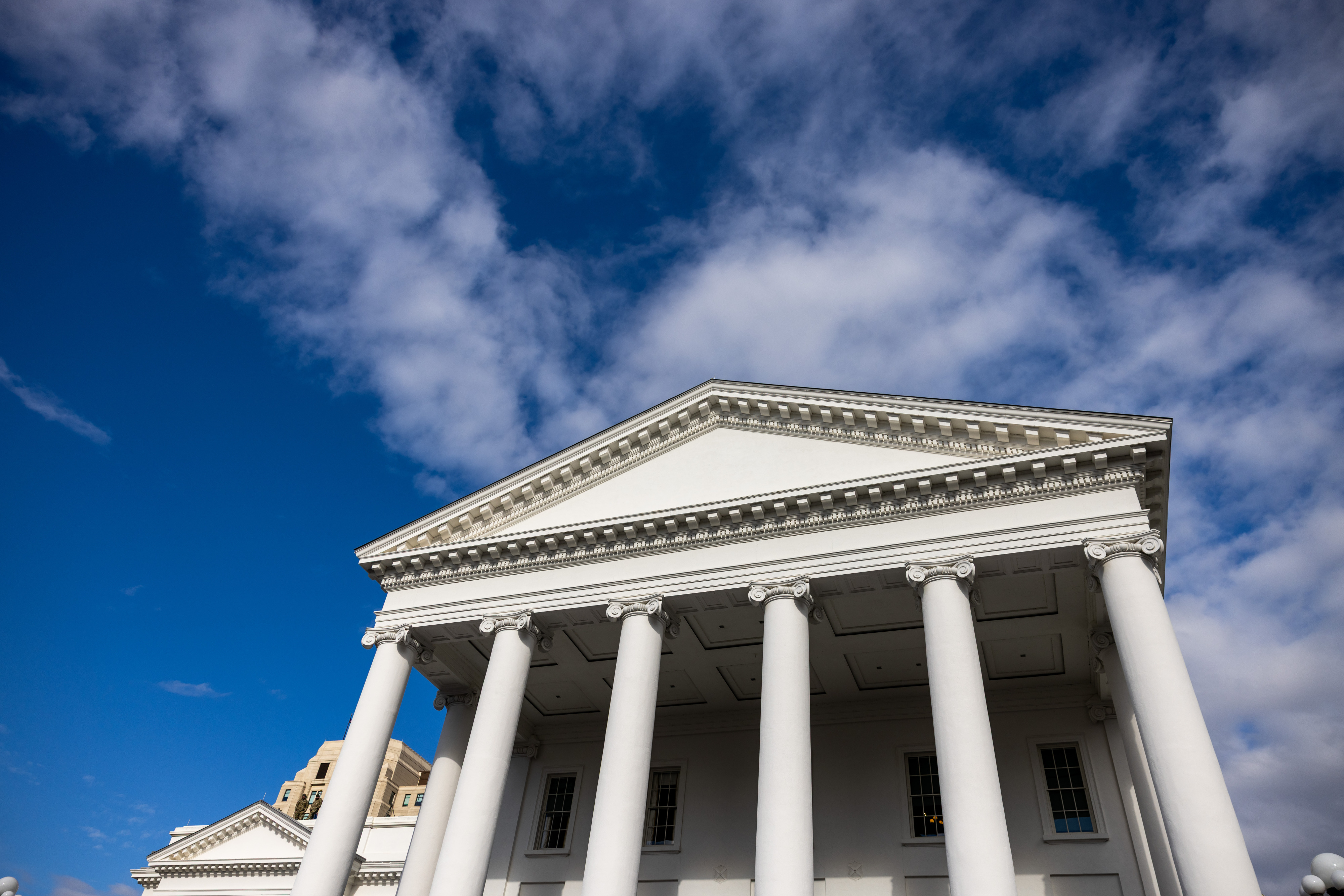 Bill scheduling redistricting ballot referendum passes Virginia House