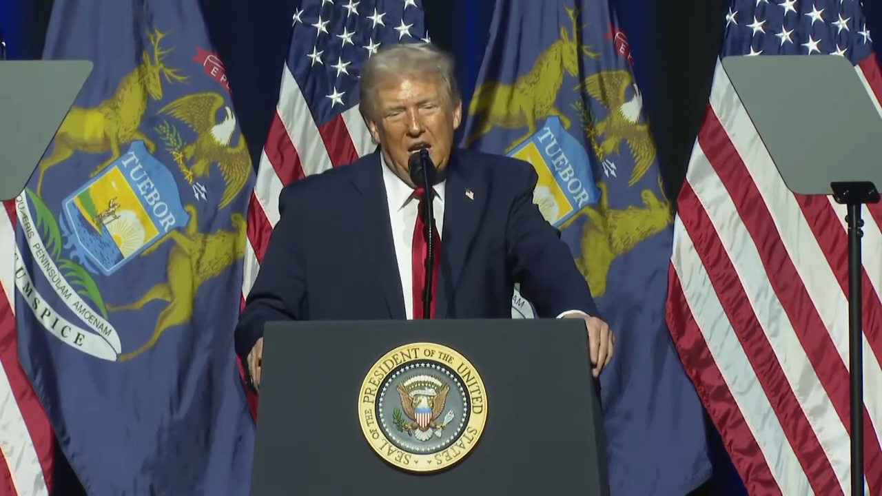 'They brought tariffs back in 1932': Trump tries to rewrite the history ...