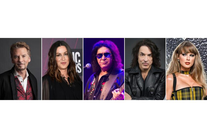 Taylor Swift, Alanis Morissette y miembros de Kiss ingresan al Salón de ...