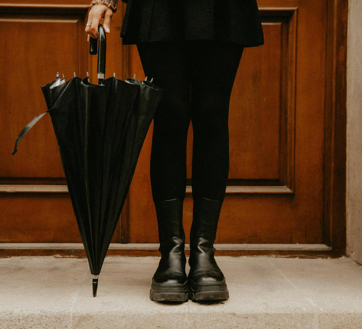 15 small acts of unseen generosity that keep the world from falling apart