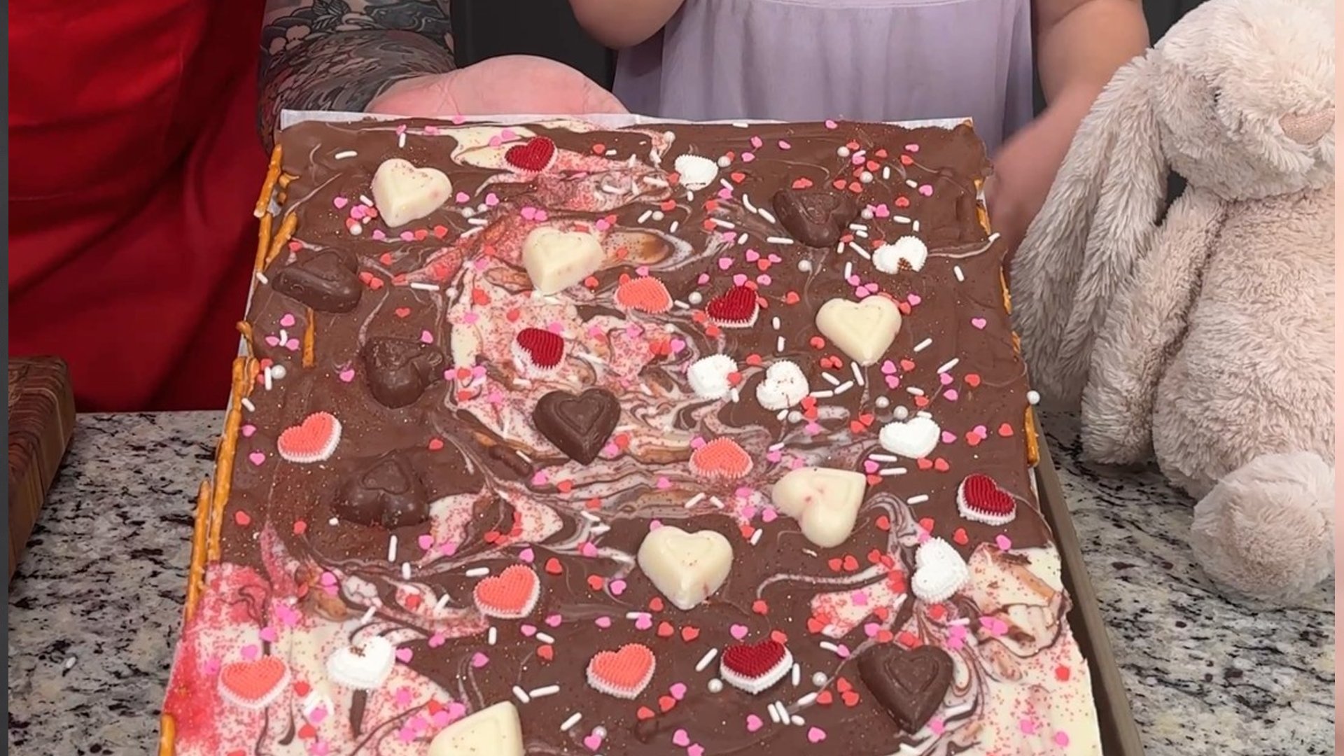 Valentine’s chocolate pretzel bark