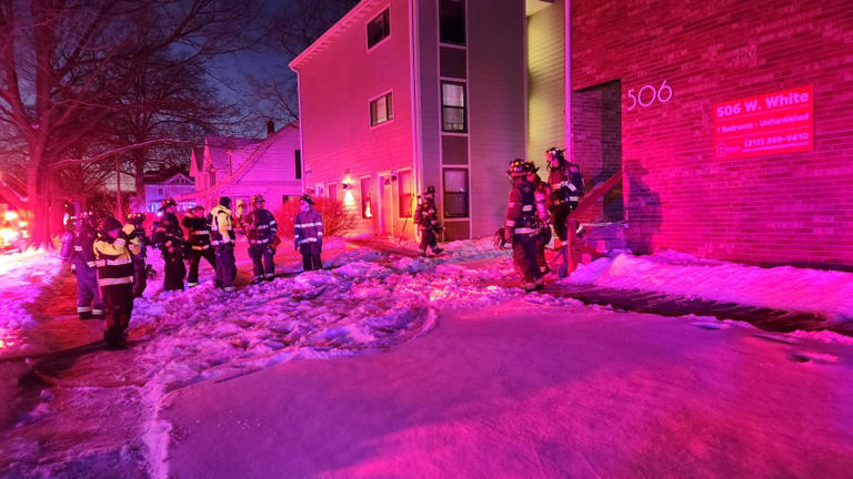 Champaign Fire Dept. investigating apartment fire