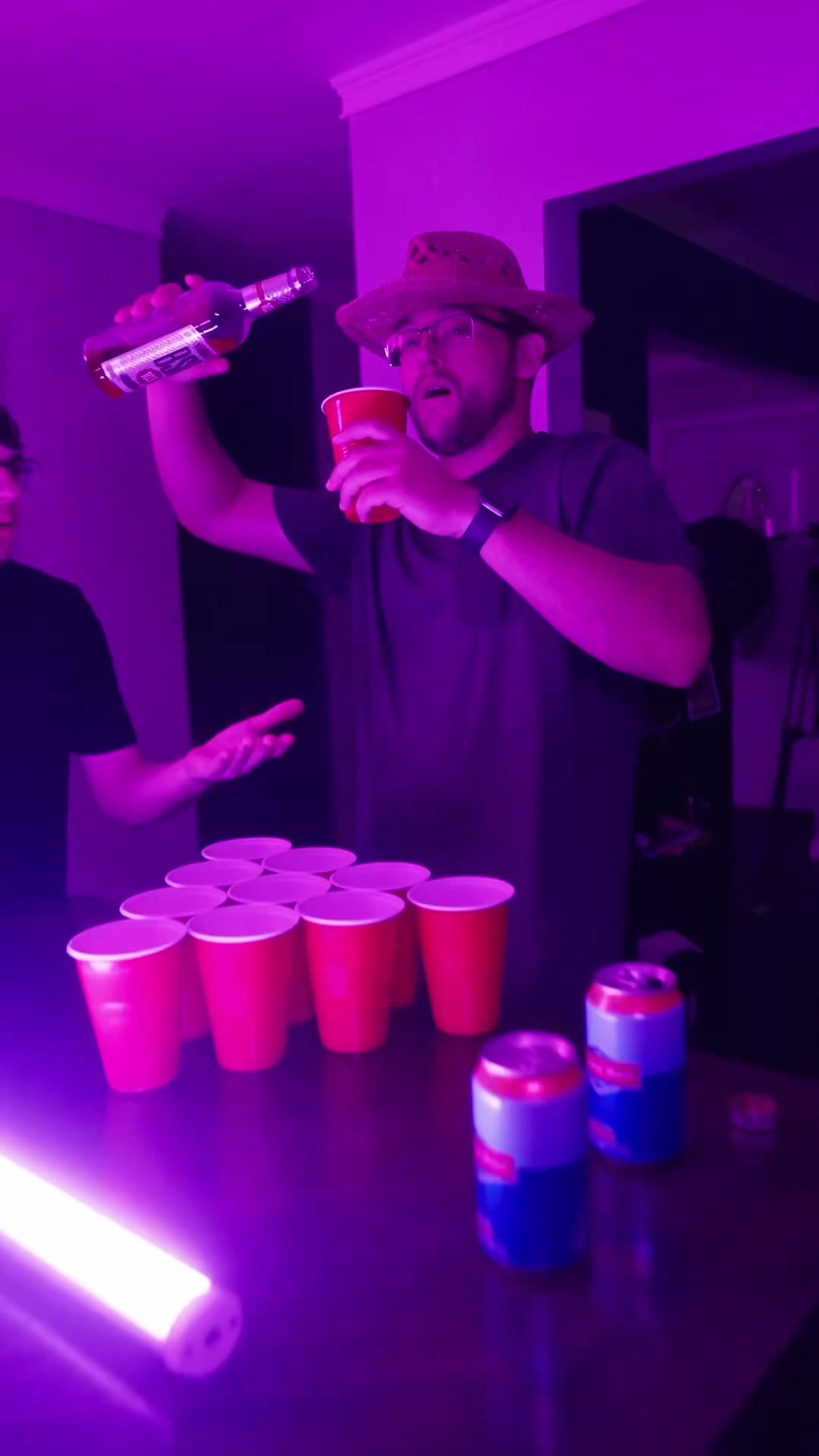 Yo Hew Moran, English or Spanish?