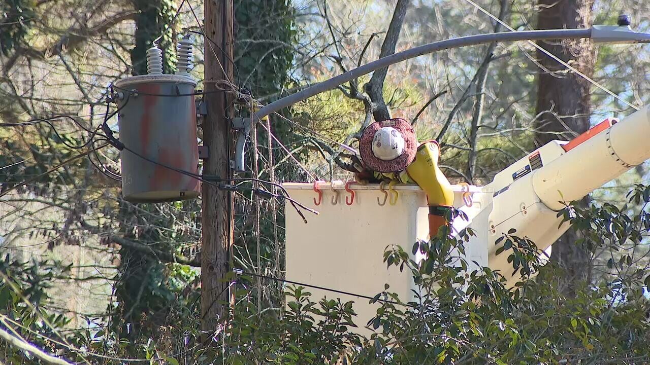 Gwinnett neighbors heard the explosion that knocked their power out