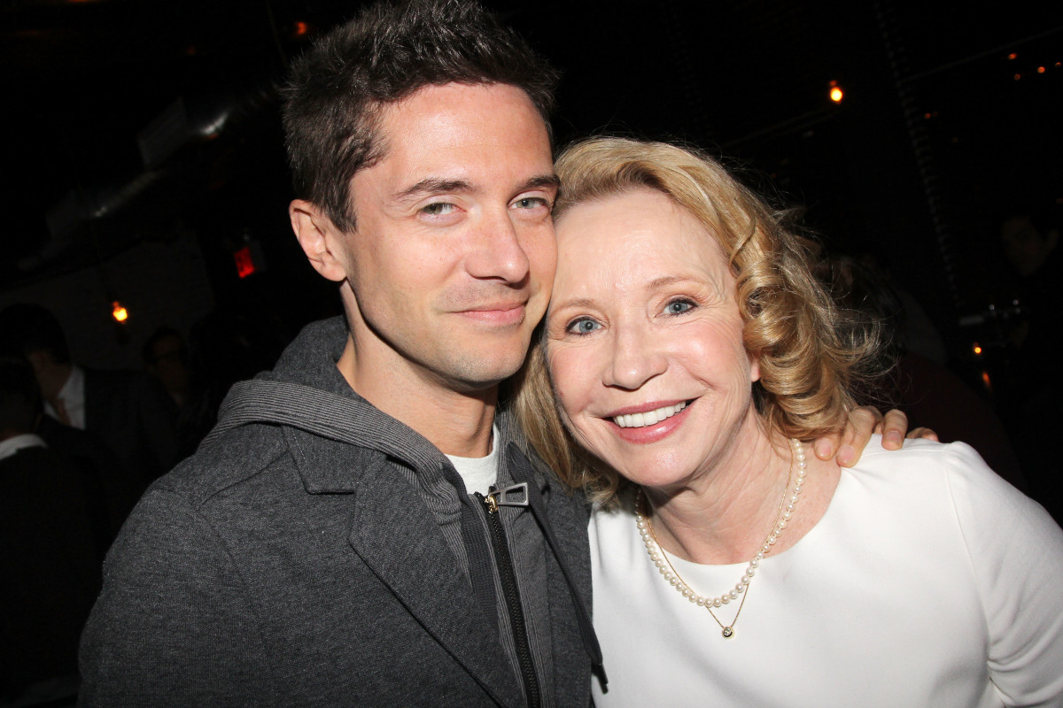 Debra Jo Rupp reveals her concerns about Kitty's wardrobe on 'That '70s ...