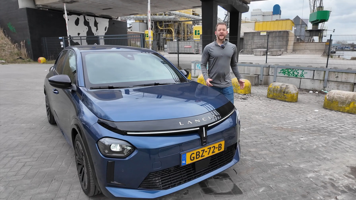 Lancia Ypsilon returns as a stylish electric car