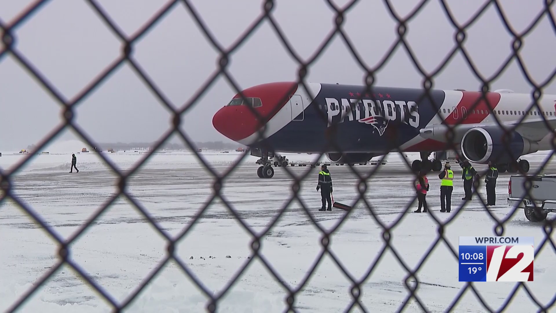 Patriots receive warm welcome home after clinching AFC title