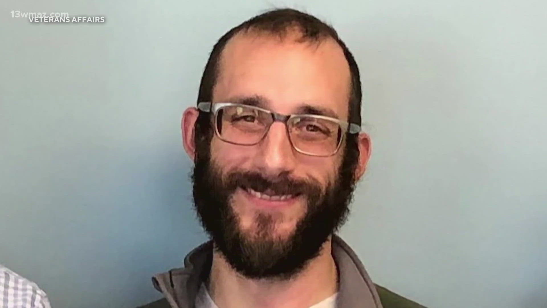 Fatal shooting of Alex Pretti by ICE agents in Minnesota sparks ...