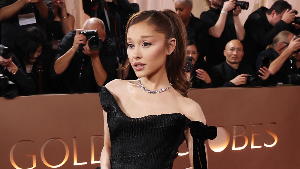 How Ariana Grande 'always' keeps 'a little bit of' late Nonna with her