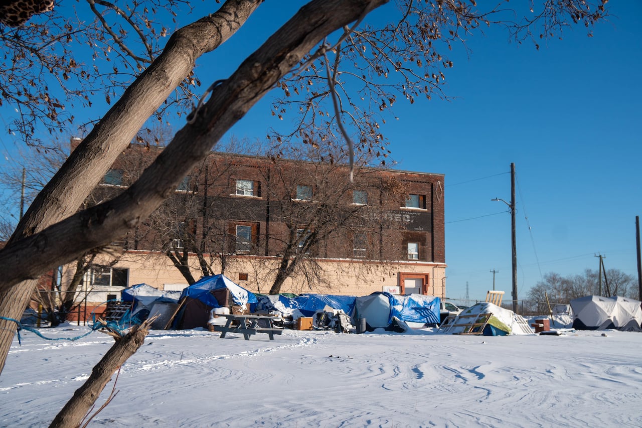 Indigenous leaders call on Thunder Bay mayor to declare homelessness ...