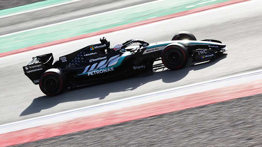 F1 pre-season test day 1 round-up: Surprises, delays and no-shows