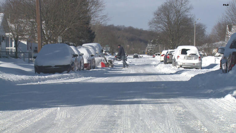 Experts offer tips for managing seasonal affective disorder during ...