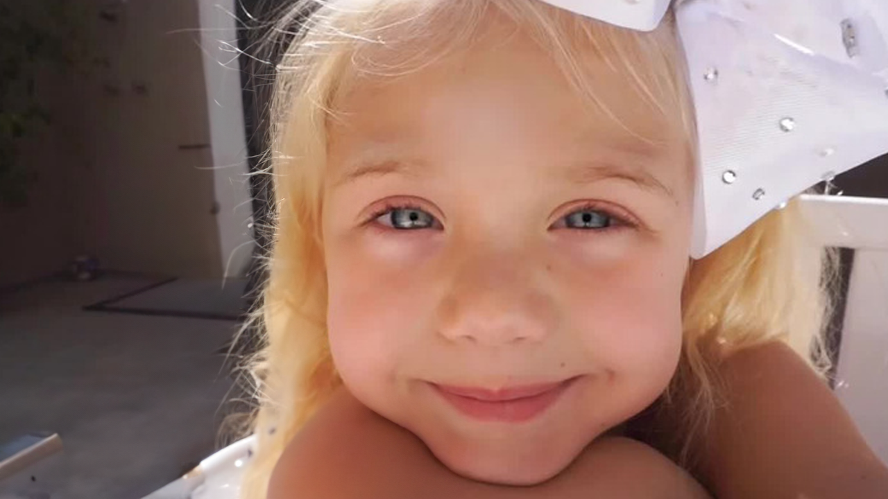 Meet Everleigh: The world’s youngest vlogger