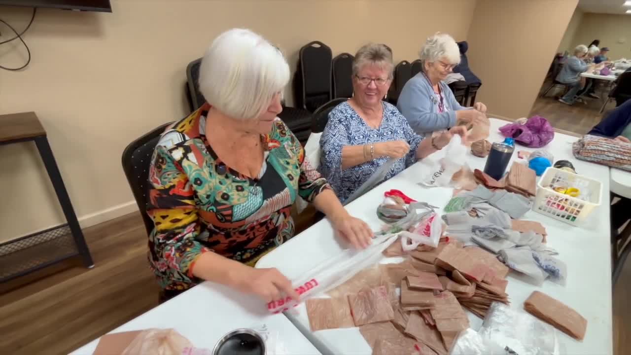 Mesa seniors turn plastic bags into lifesaving mats for unhoused community