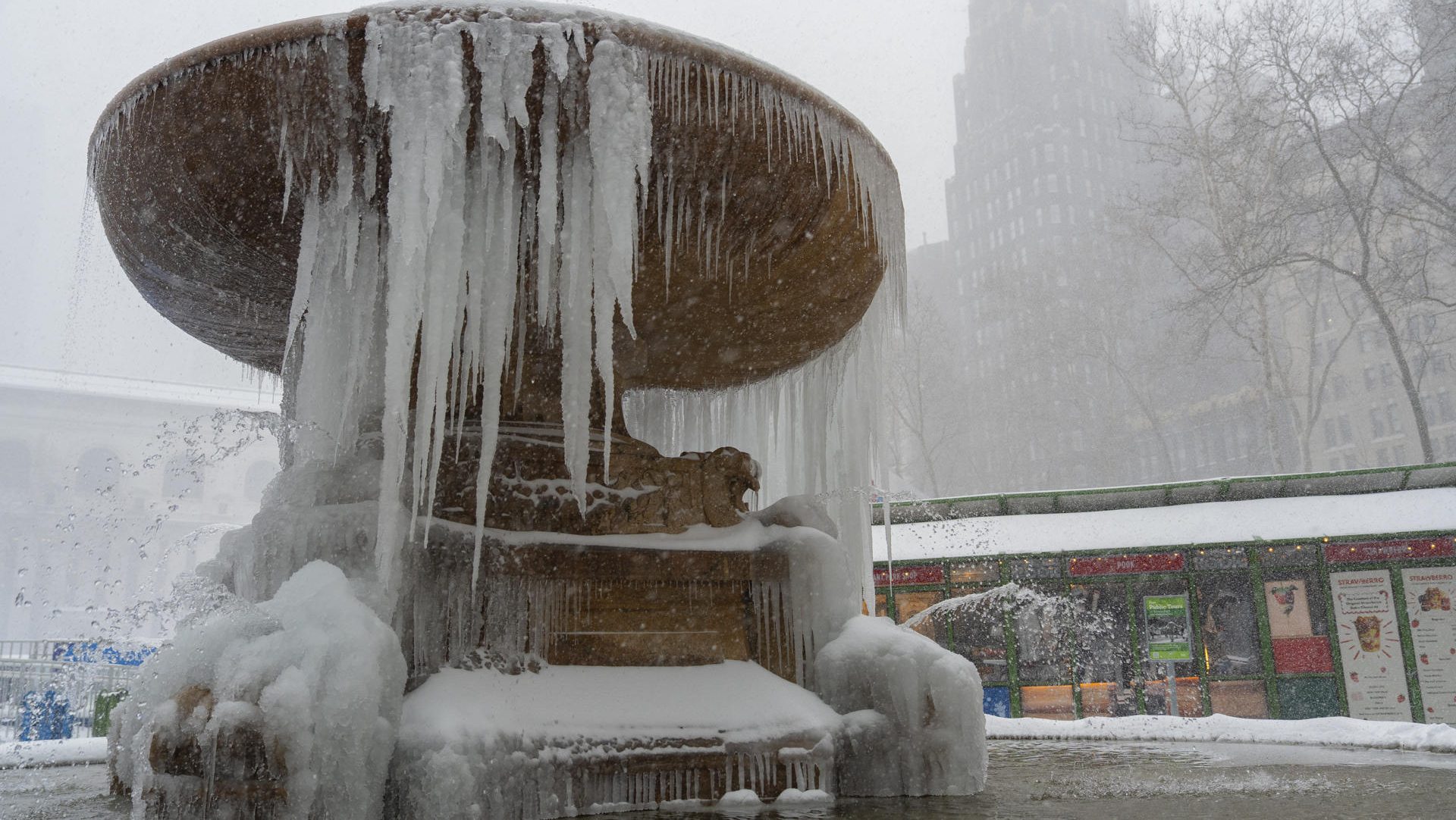 13 muertos por frío en calles de Nueva York: ex alcalde Adams culpa a ...