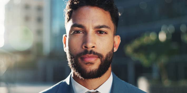 Career expert warns workers to lie about 5 specific things during a job ...