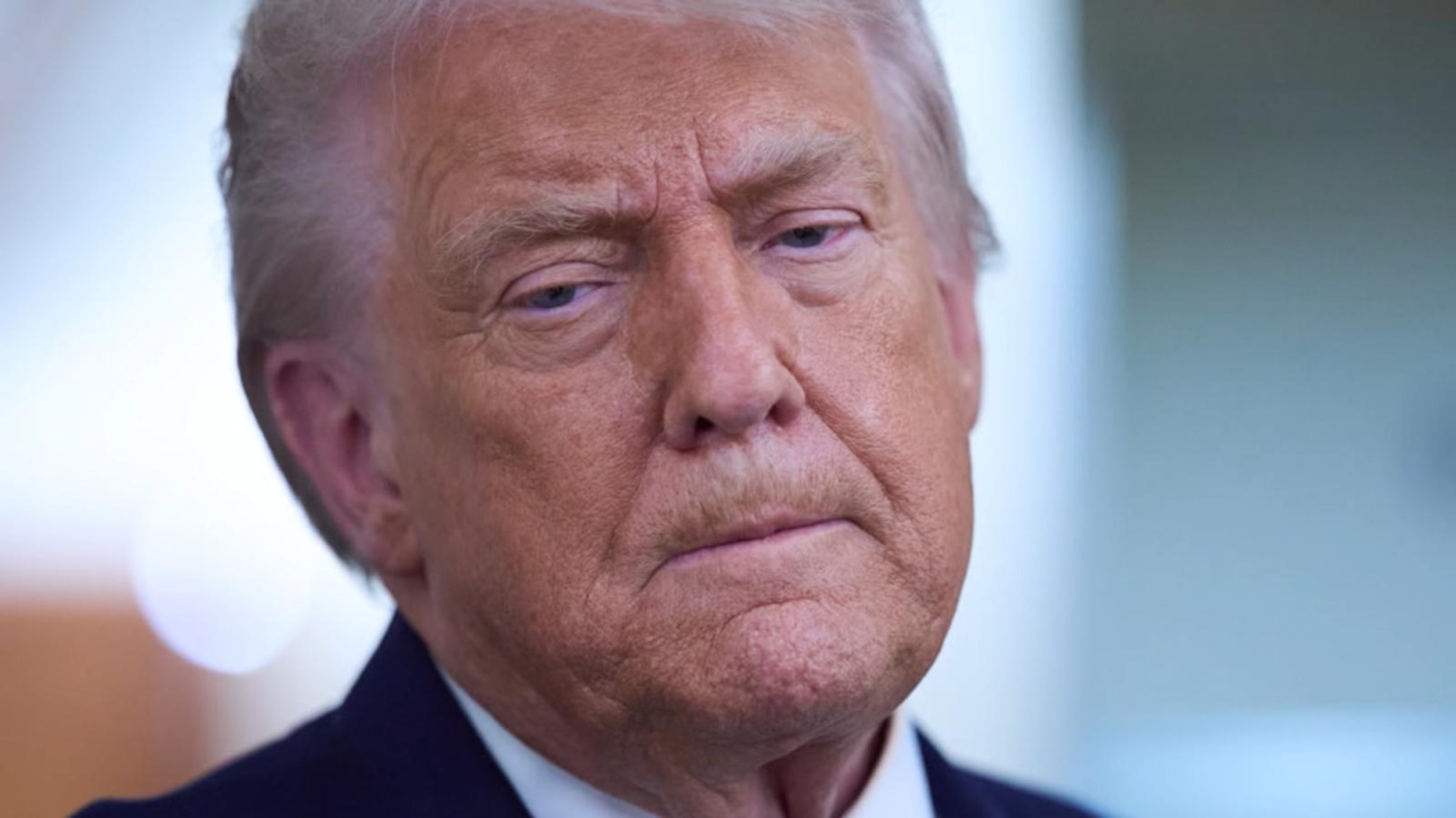 Trump faces bipartisan political backlash over WH response to deadly ...