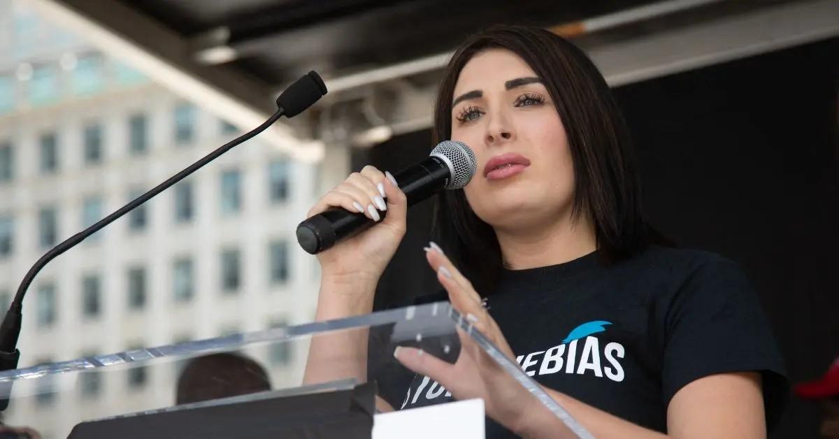 Trump lets Loomer’s secret slip