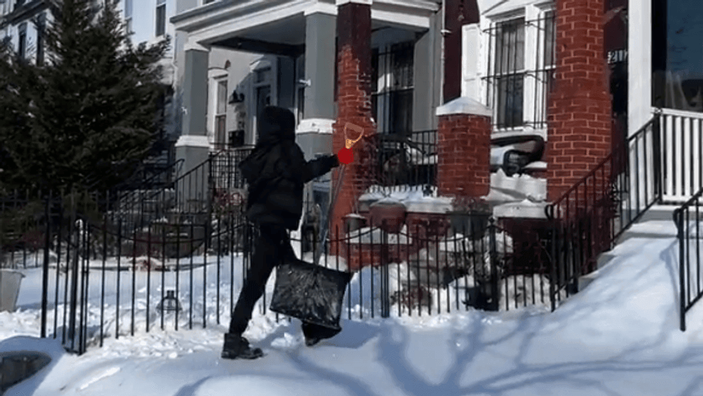 DC kids shovel neighbors' walkways as below-freezing temperatures approach