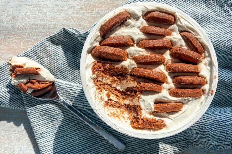 I tried the viral 2-ingredient Japanese cheesecake hack, and it's delicious