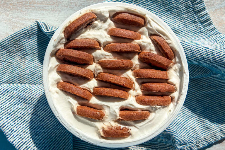 I tried the viral 2-ingredient Japanese cheesecake hack, and it's delicious