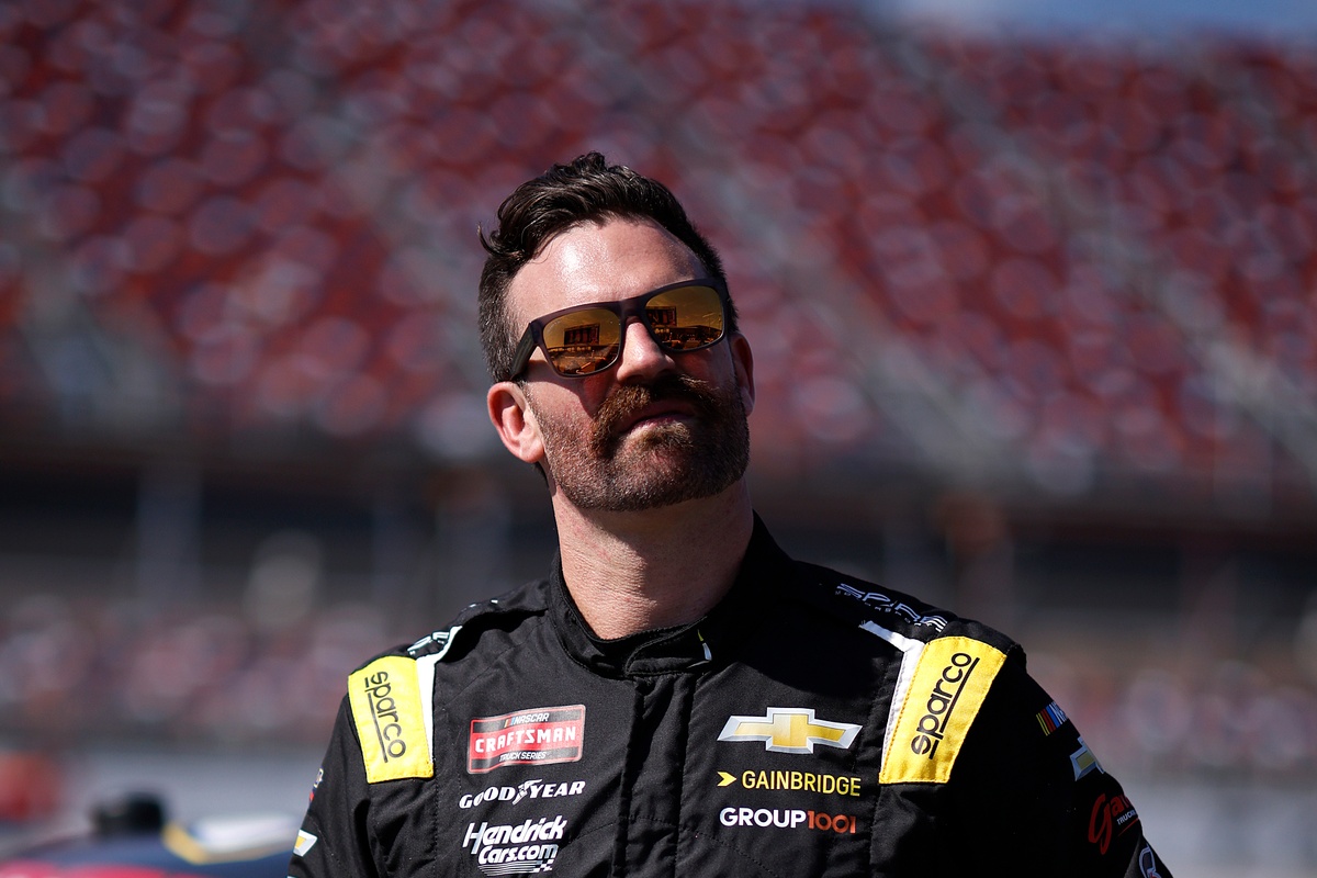 Corey LaJoie to enter Daytona truck race with Henderson