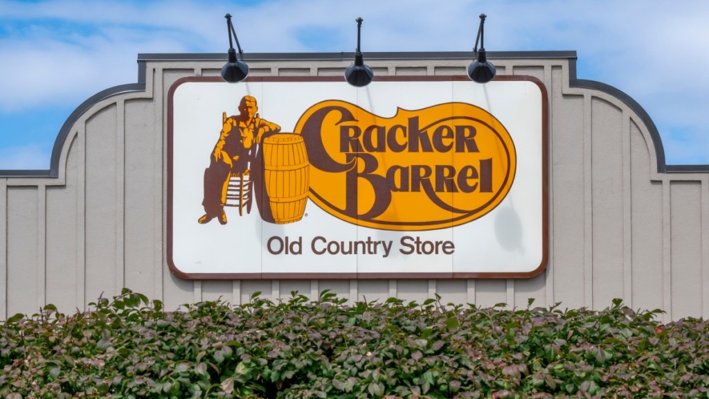 Cracker Barrel gets creative with new celebrity feud ad