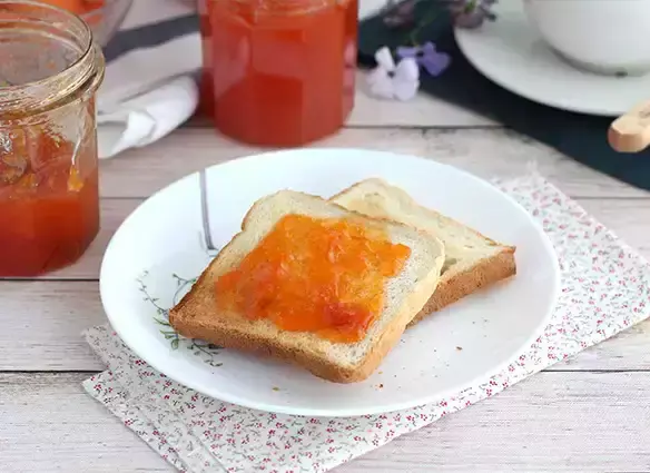 Confiture d'abricots maison