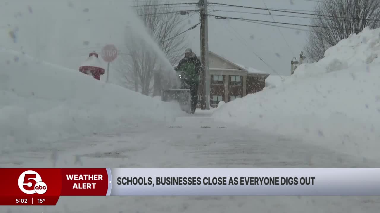 Heavy snowfall forces local businesses to decide whether or not to keep ...